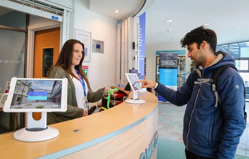 Secure Visitor Check-in System for Schools | e-Reception Book