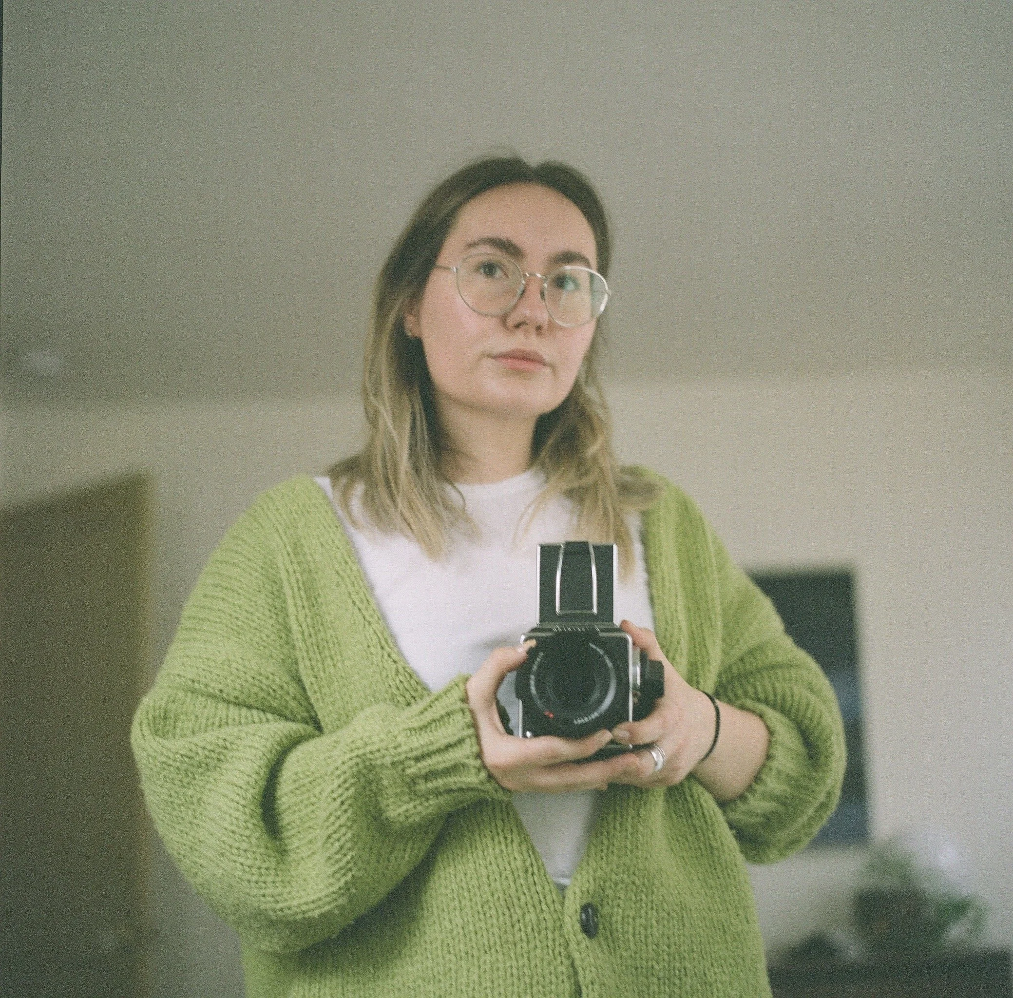ANNIE HUTCHINGS - New England Film Photographer
