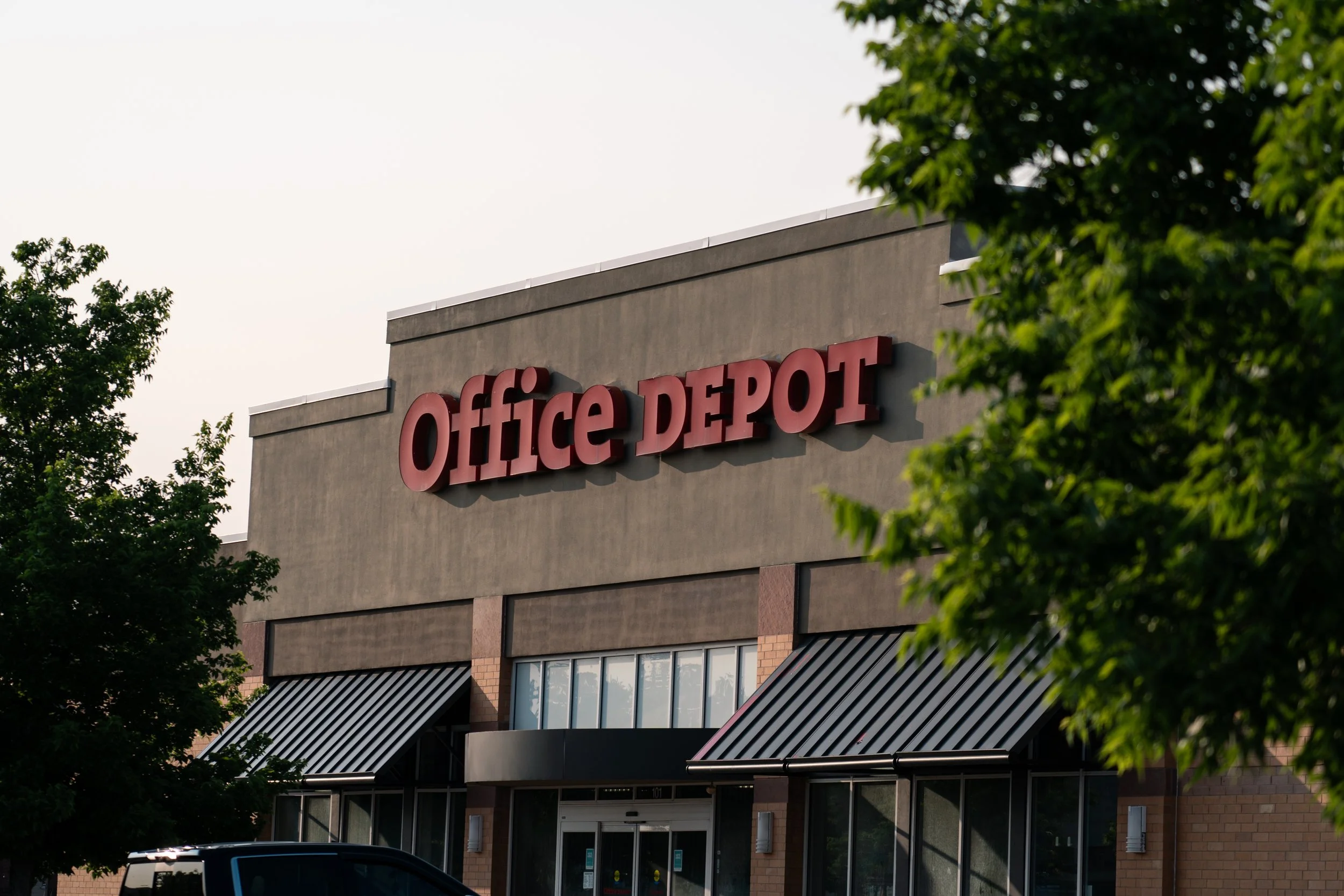 Quebec Square | Explore and Enjoy - Visit Quebec Square