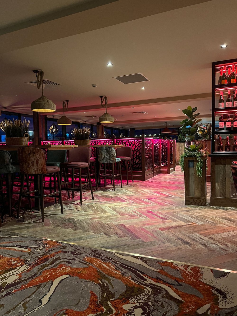 One of the best Restaurants Bowness on Windermere | Lake Views — Quayside