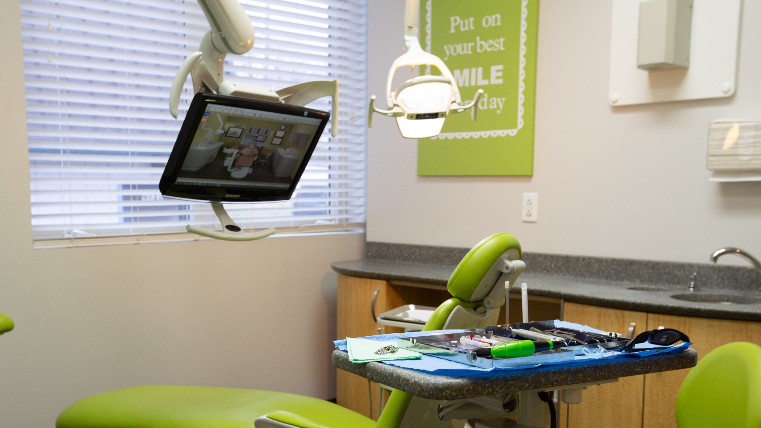 Our Location and Hours — Apple Dental Care