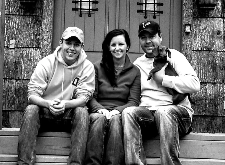 Crist Jr Roofing & Construction