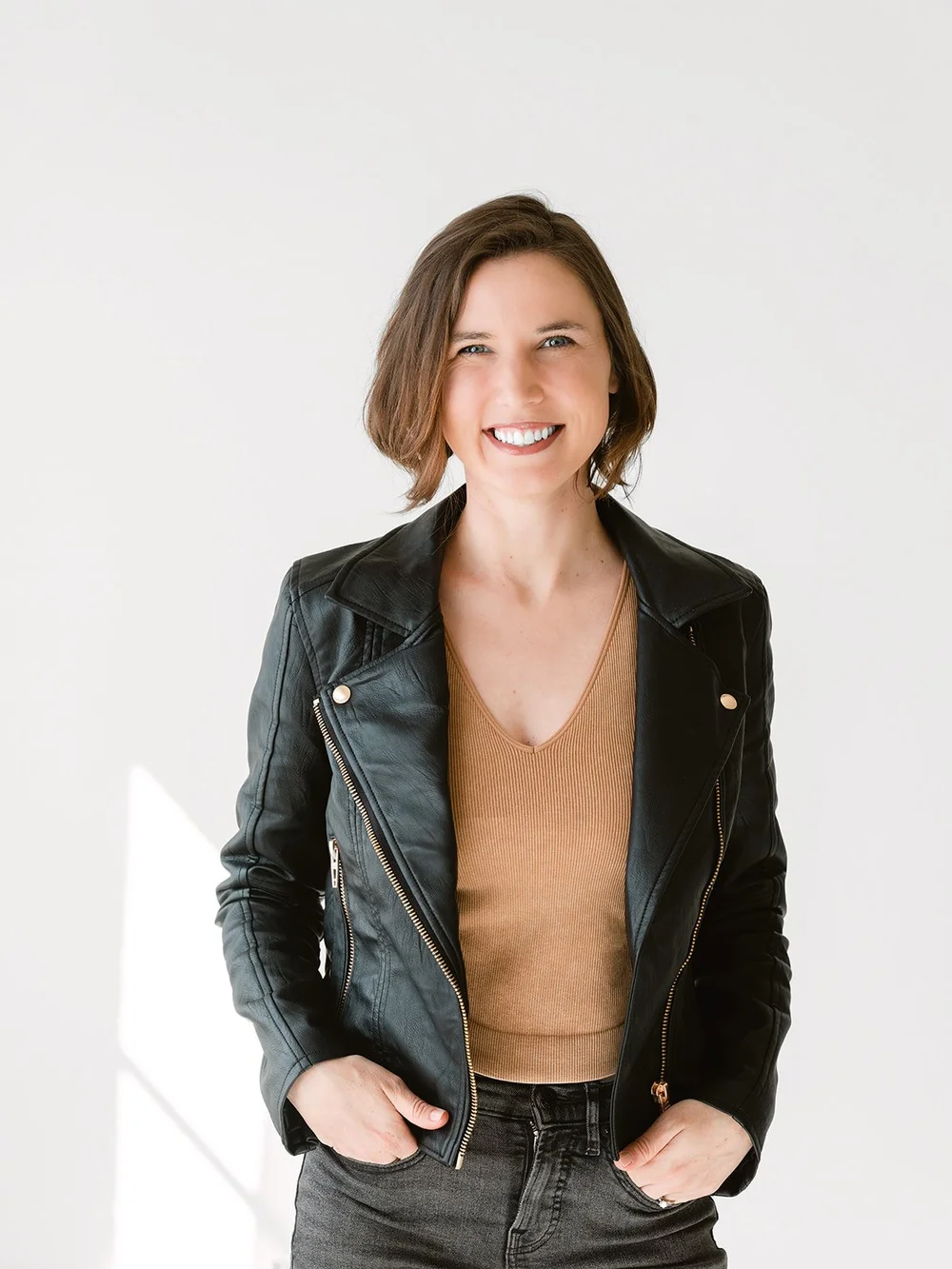 About — Allison Lind