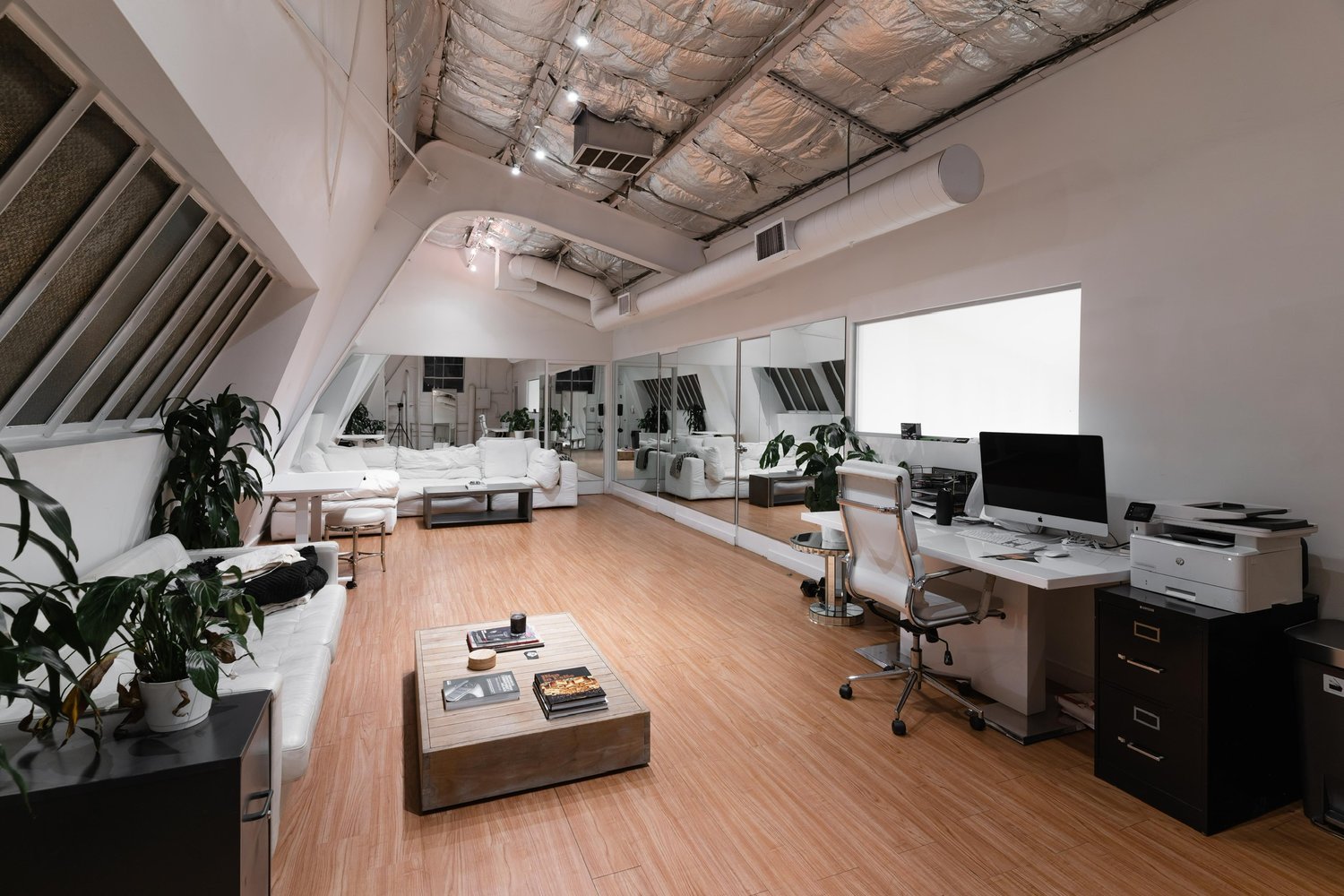 5 Steps for Hosting Your First Successful Event — 2106 Studios 5 Steps for Hosting Your First Successful Event — 2106 Studios