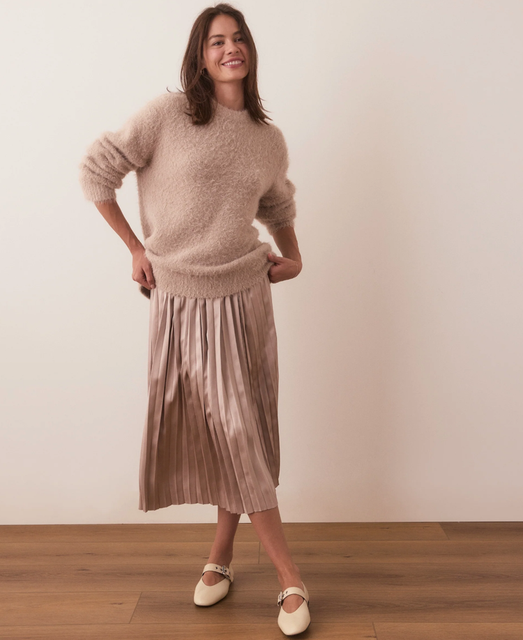 Everyone Is Wearing This ‘Boring’ Color—Here’s How to Make It Look ...