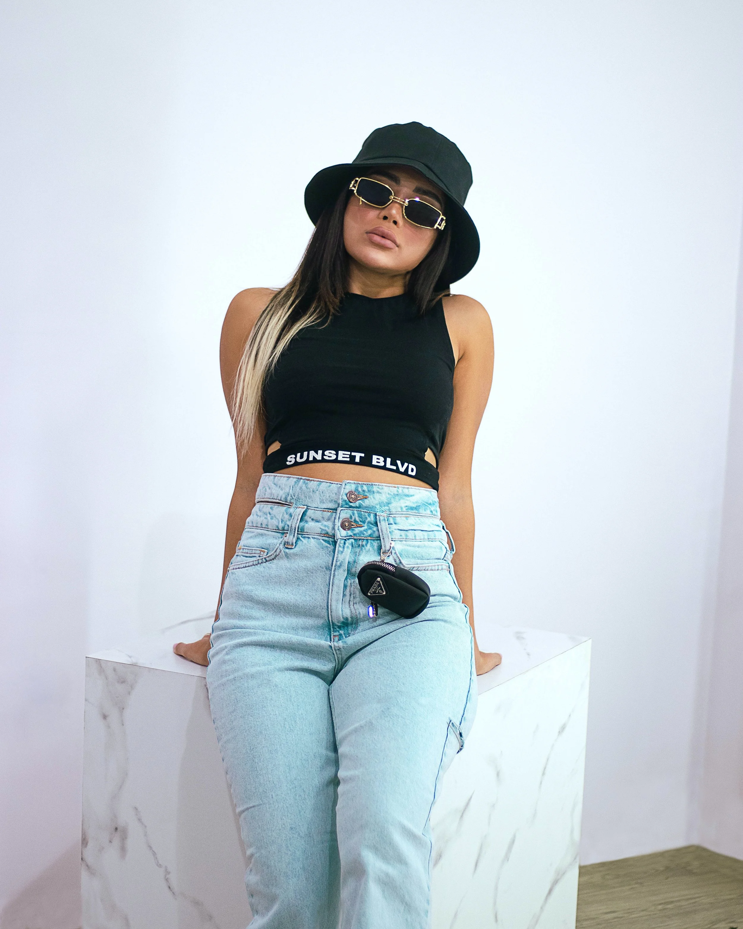 10 Best Jeans for Inverted Triangle Body Shapes: The Ultimate Guide ...