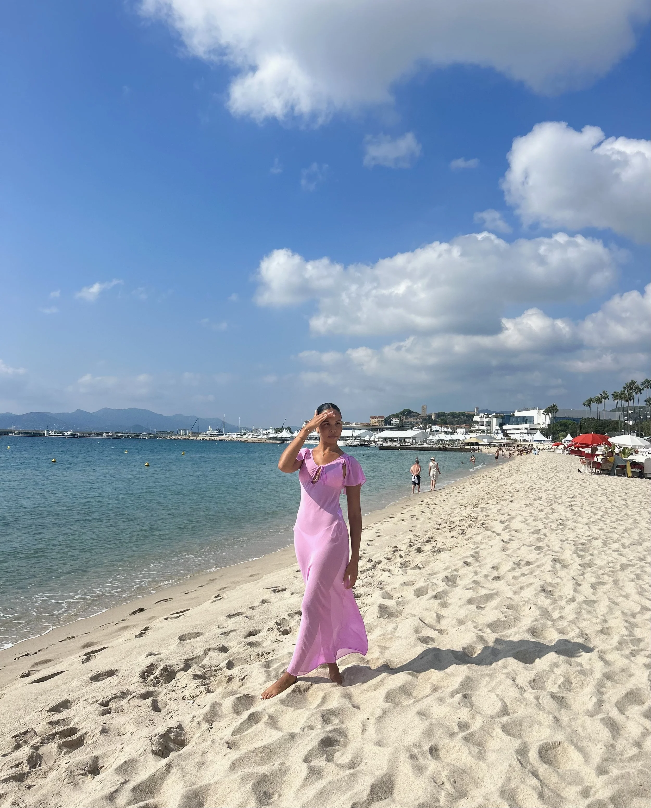 Outfits for Rectangle Body Shape: Wardrobe Staples That Create Shape ...