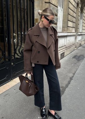 Mastering Conservative Dressing: Style Tips for Every Occasion — Autum Love