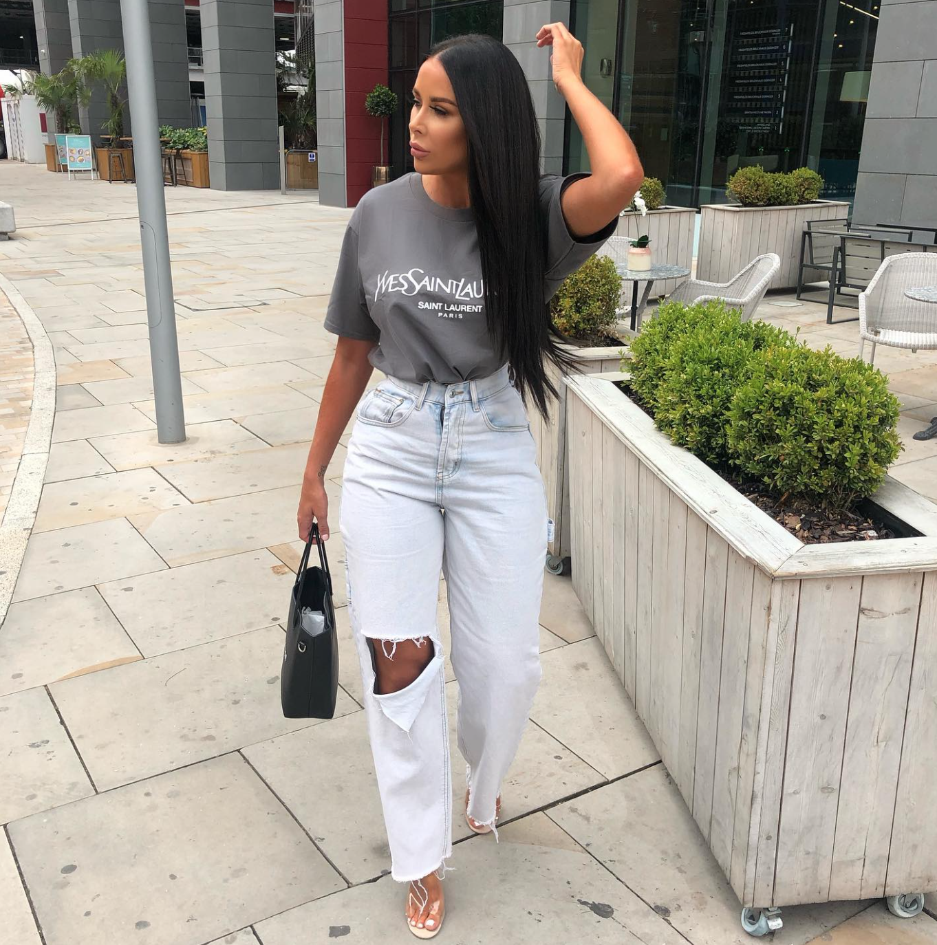 How to Style a Graphic Tee: 17 Outfits That Don't Look Casual — Autum Love