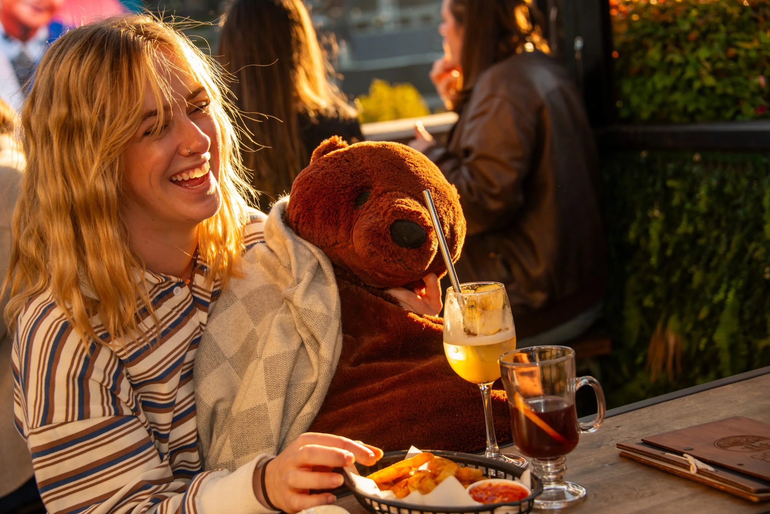 GOLDILOCKS ROOFTOP BAR