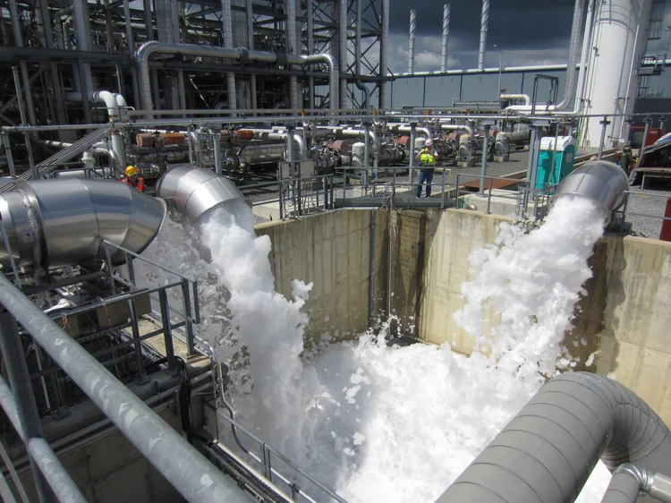 Foam Equipment | For diverse firefighting applications — Angus Fire