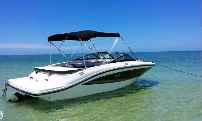 Rent a 20ft Sea Ray SPX190 Bowrider on Lake Minnetonka — Tonka Boat Rentals