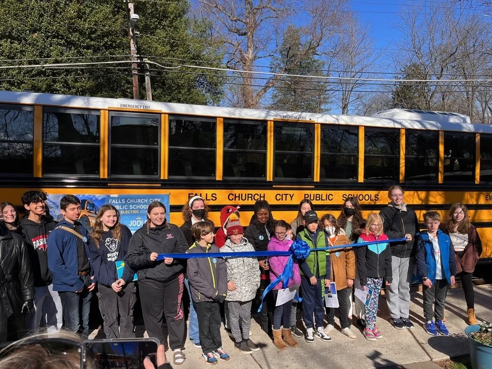 The Wheels on the Bus Go Round and Round on Battery Power in Falls ...