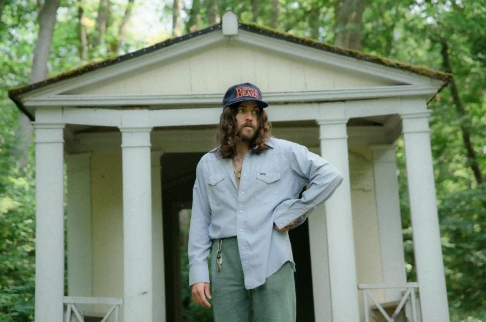 Raw introspective indie-folk EP from rising singer-songwriter Hazlett ...