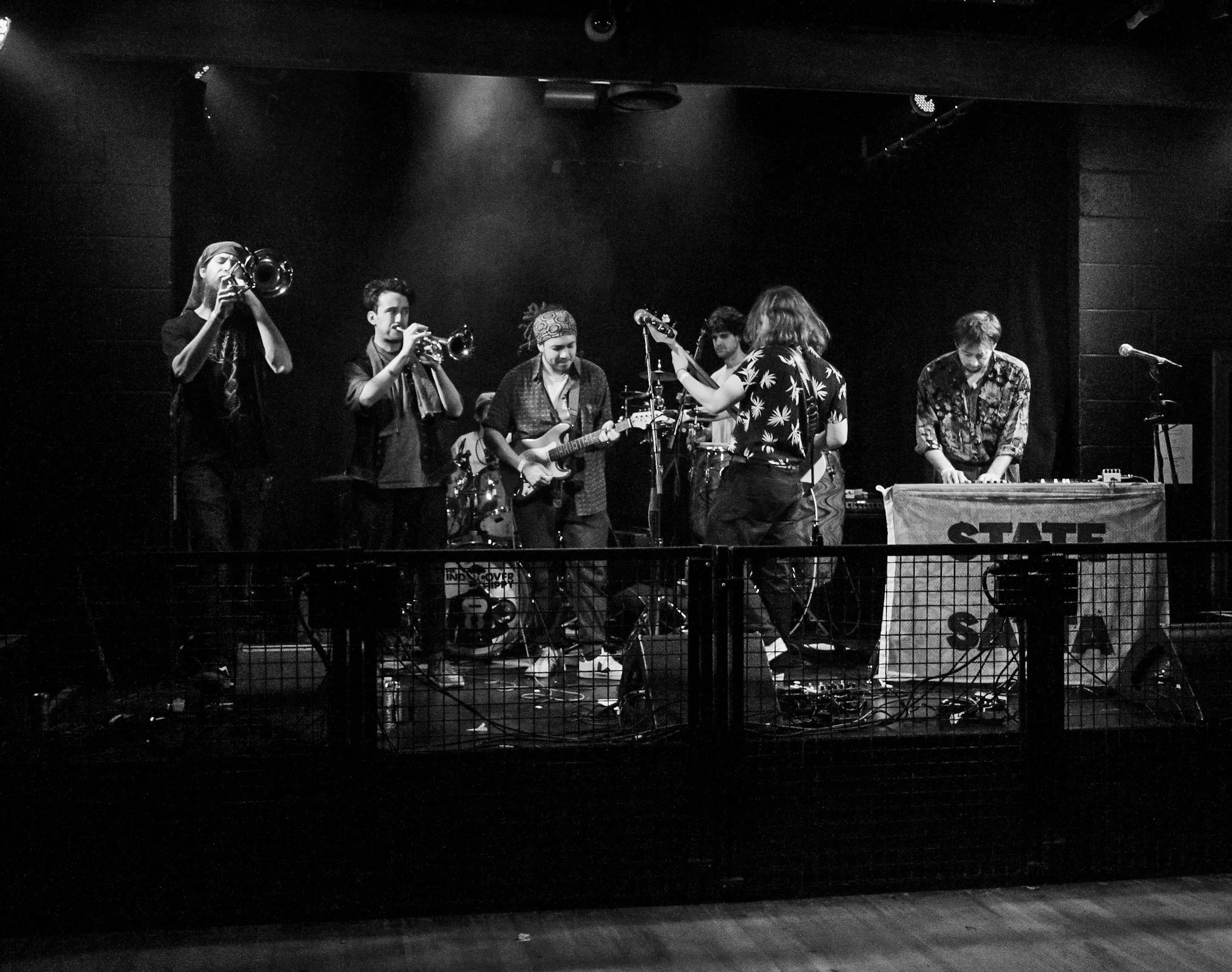 LIVE REVIEW & GALLERY: The Undercover Hippy @ The Waterfront Studio ...