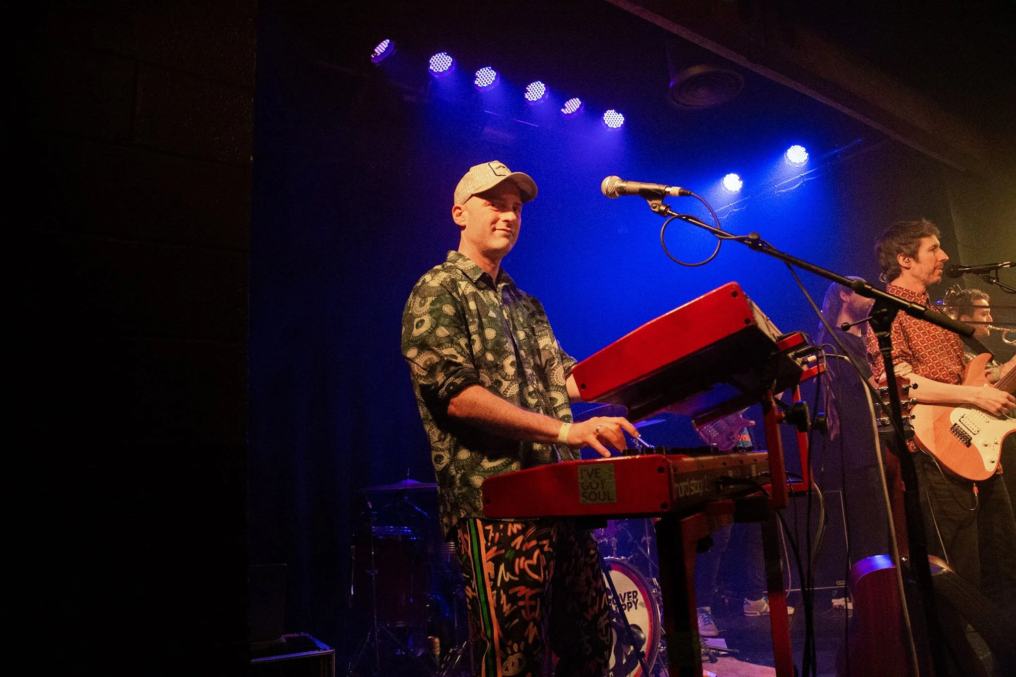 LIVE REVIEW & GALLERY: The Undercover Hippy @ The Waterfront Studio ...