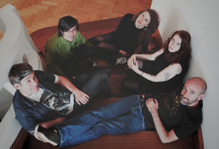 Capsuna Release Double A-Side Single ‘repeat’// ‘retreat — Click Roll Boom