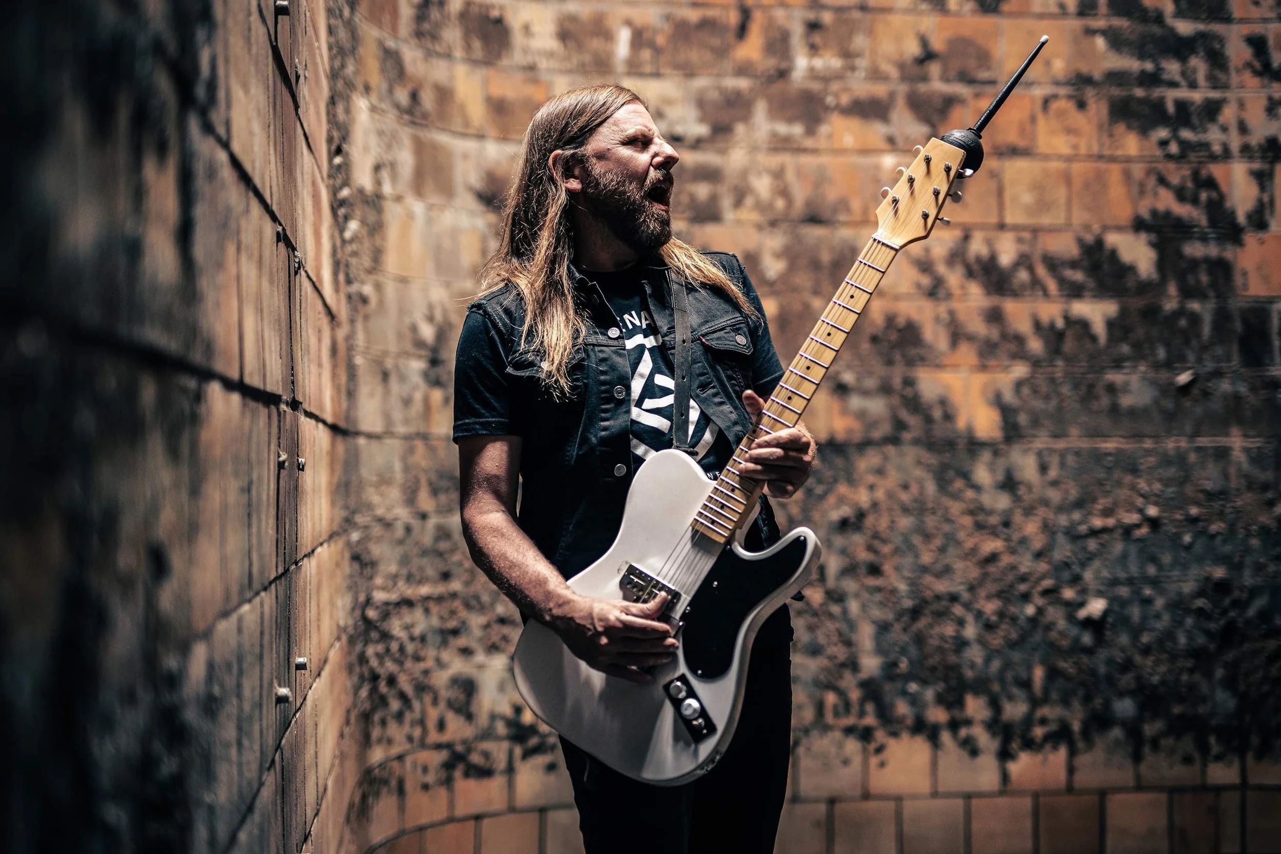Steve Hill releases "Devil's Handyman" single and music video from new ...