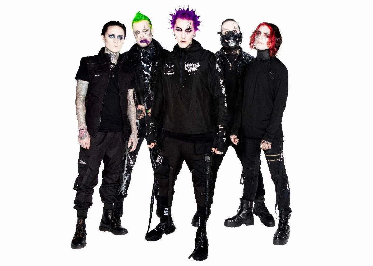 MOTIONLESS IN WHITE reveal video for 'Sign Of Life', drop 'Scoring The End Of The World' deluxe ...