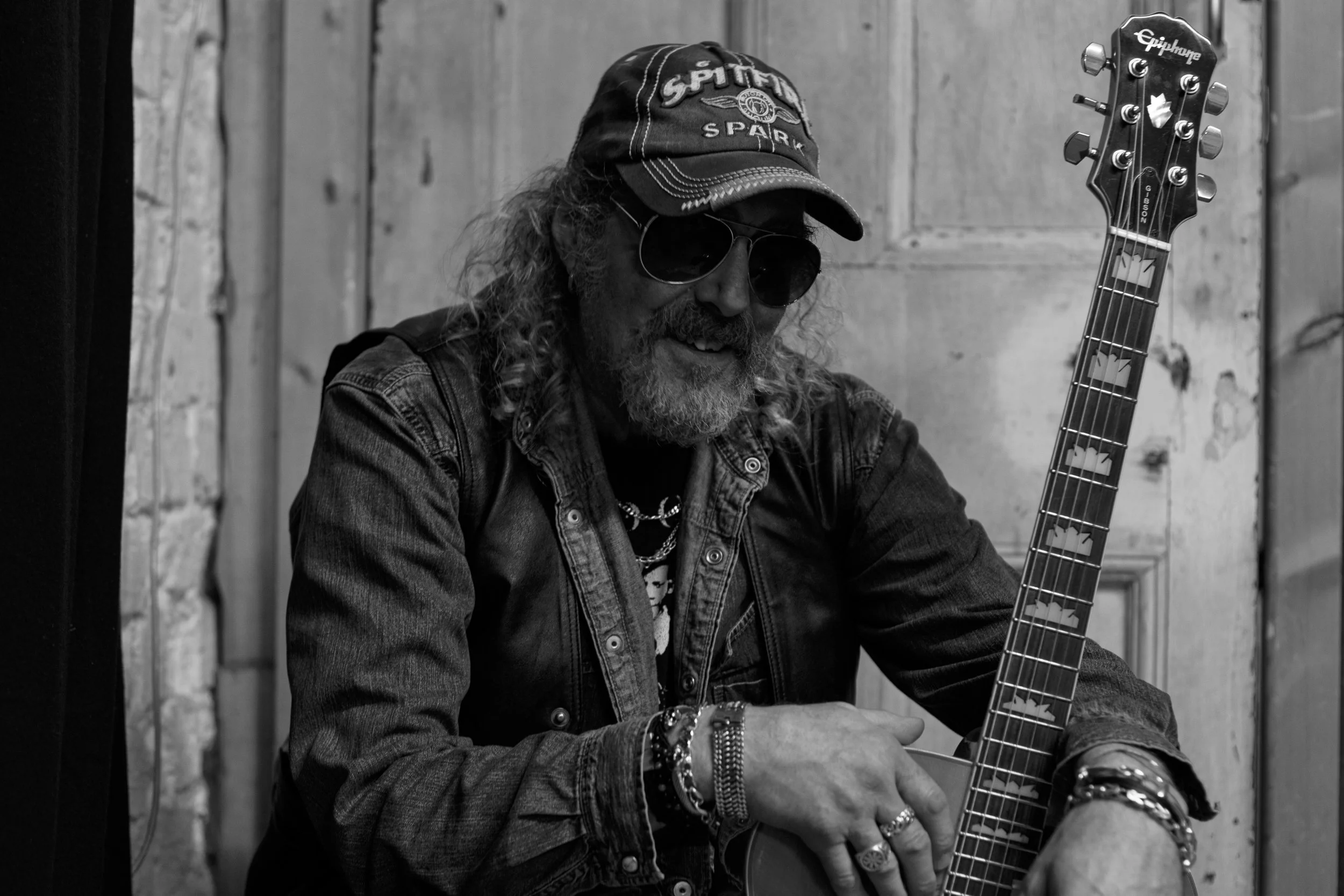 Andy Sharrocks & The Incurable Romantics will perform a Valentine’s Day ...