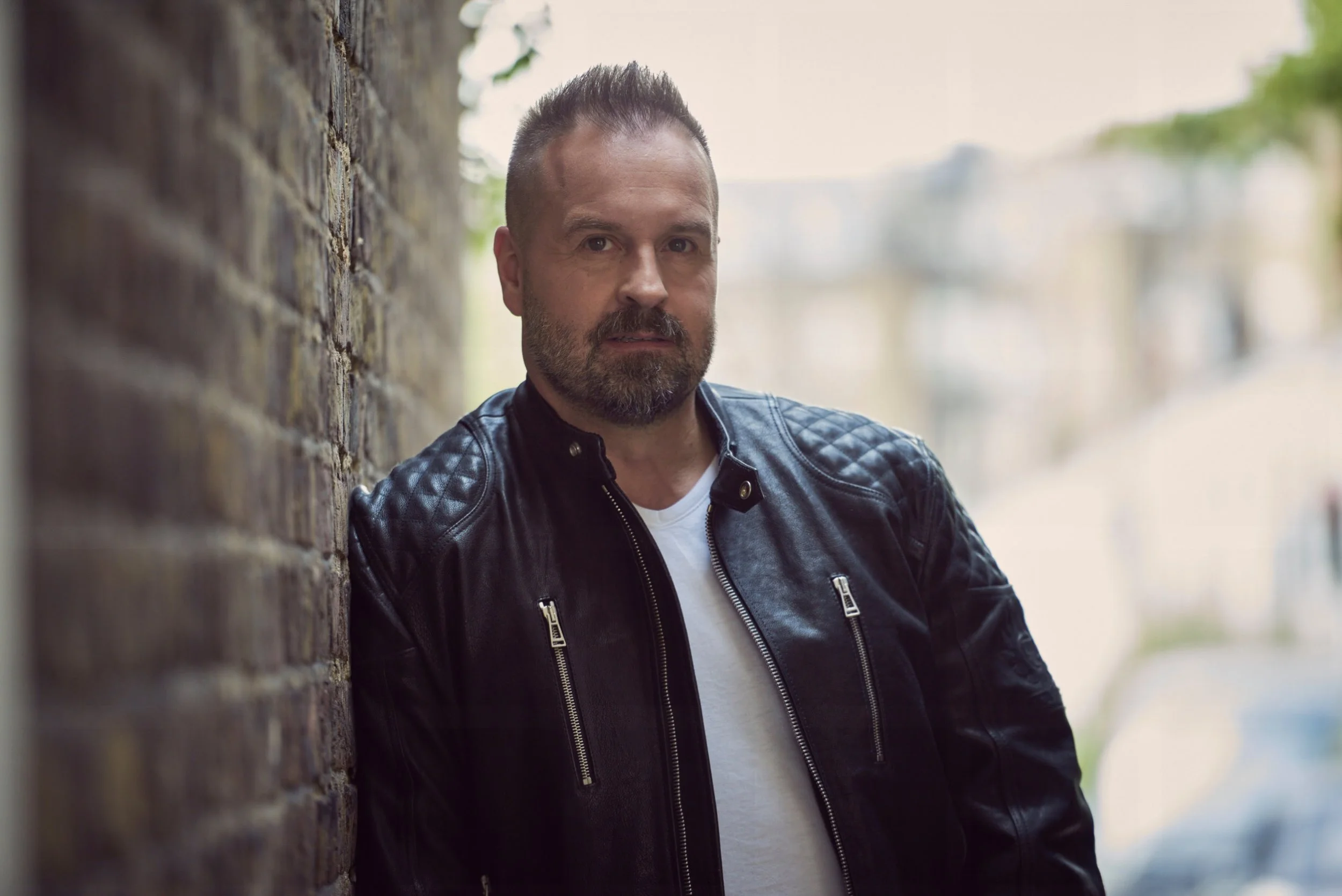 Alfie Boe announces summer 2024 UK tour — Click Roll Boom