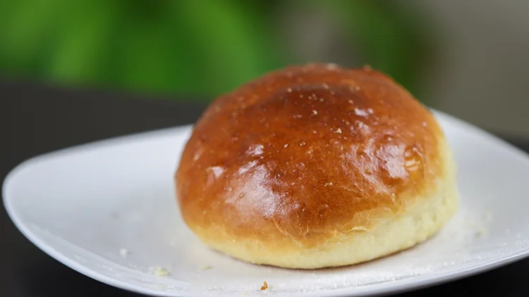 HOMEMADE BRIOCHE BUNS — Charlie Anderson