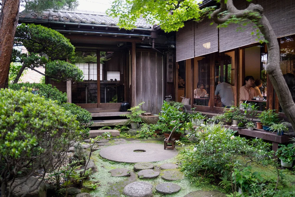 A guide to exploring Jiyūgaoka, Tokyo — Barrettish