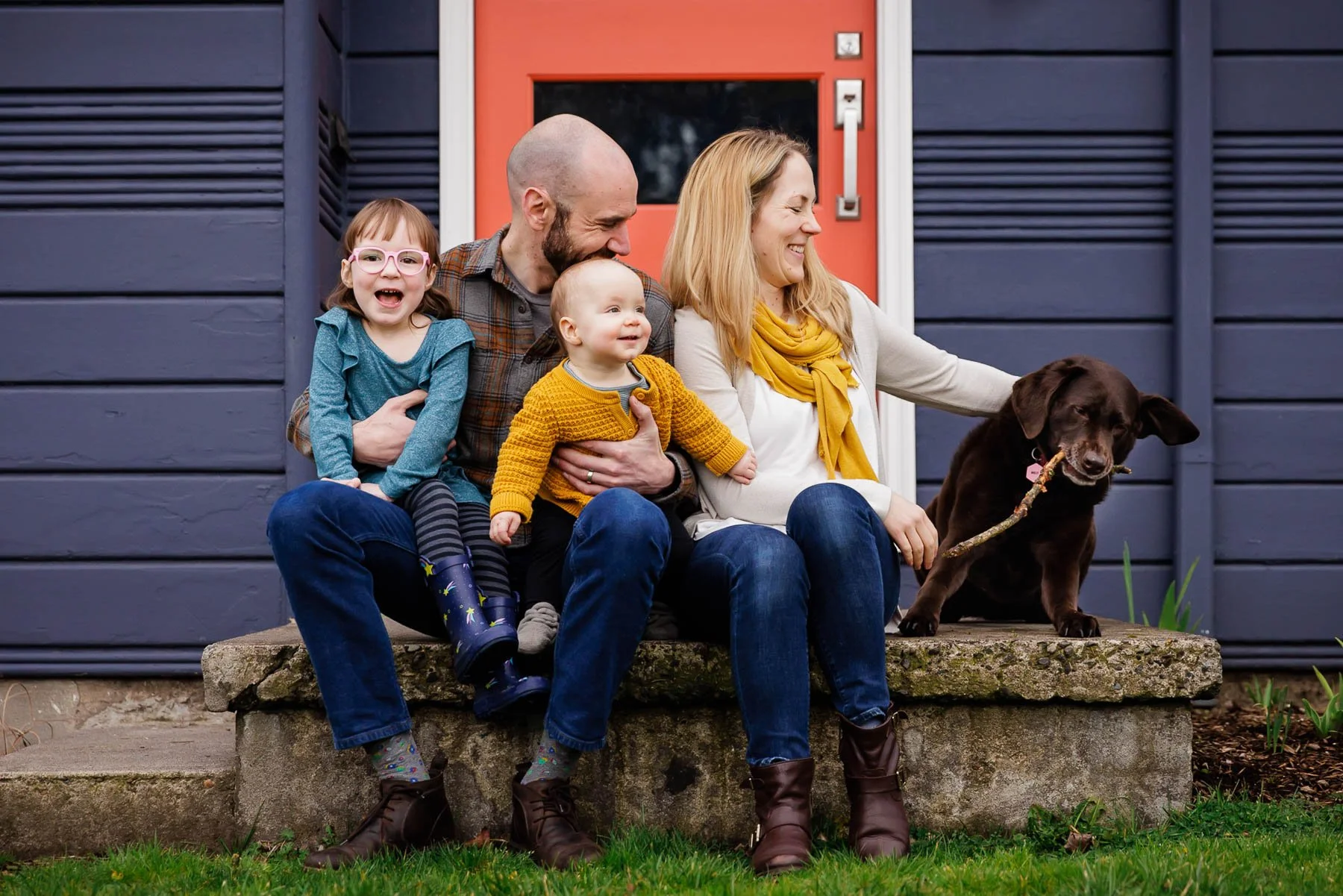 Best Time for Family Photos at Home | Portland Photographer
