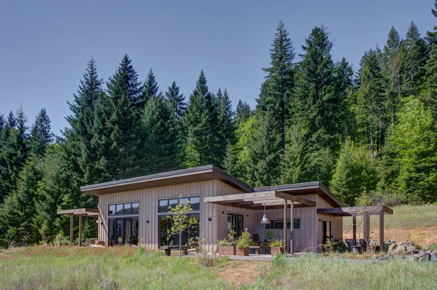 TRELLIS HOUSE — OPENHOUSE ARCHITECTURE