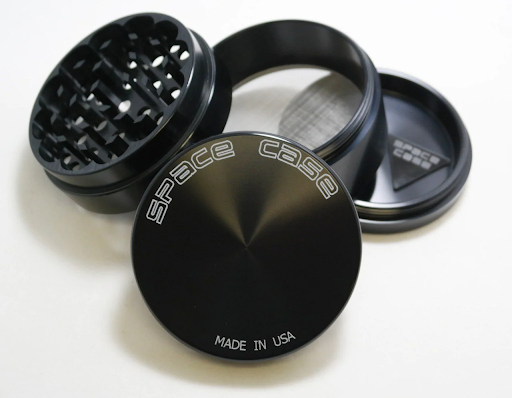 Building the Ultimate Stoner Kit: 6 Essential Items You Need | The ...