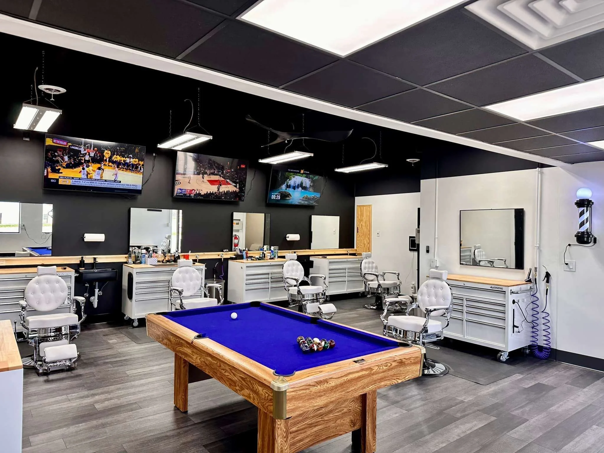 Luxe Premier Barbershop- Barbershop That Puts YOU First!
