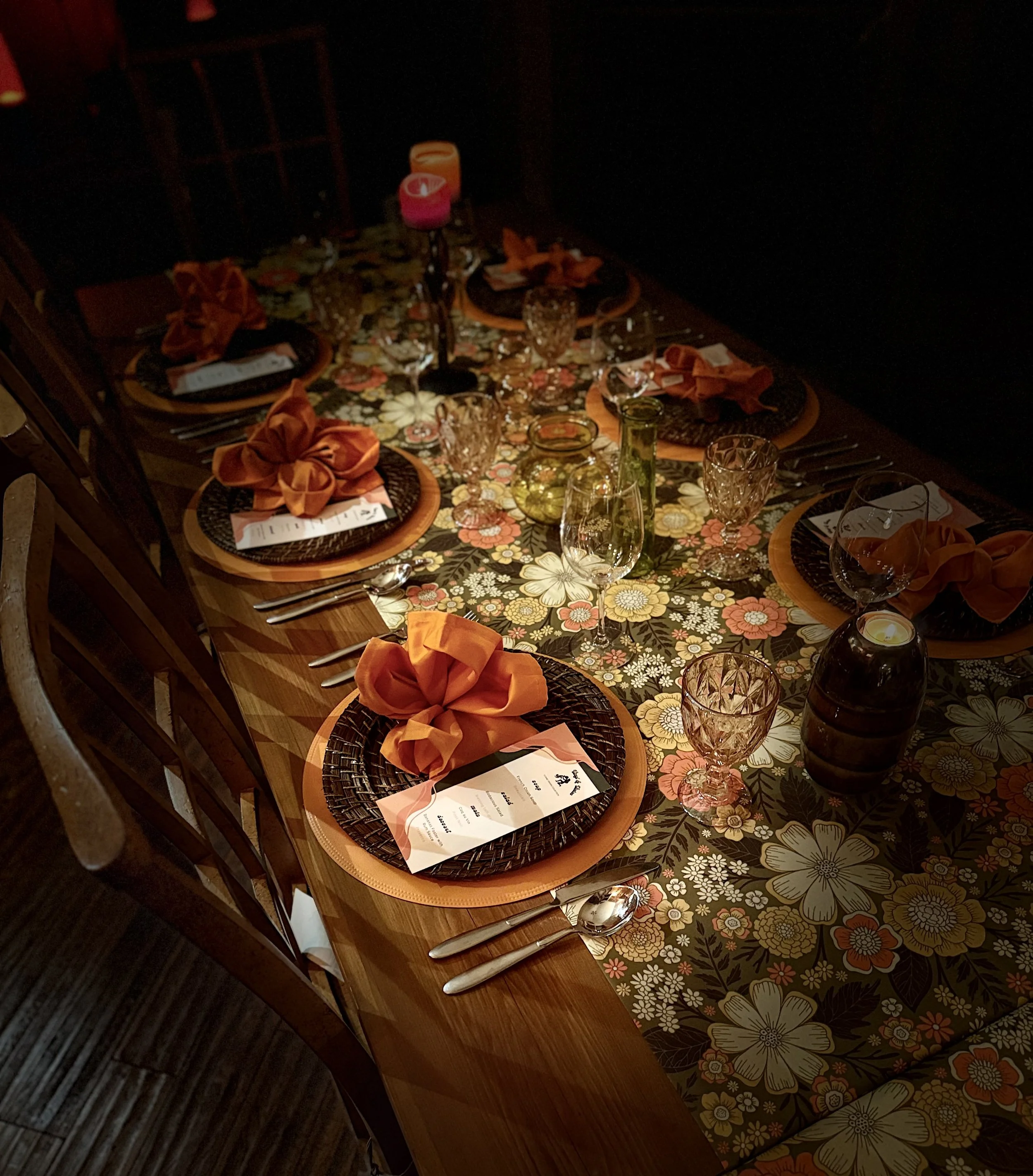 Studio Seventy-7: Retro 70’s Tablescape Guide for Stunning Gatherings ...