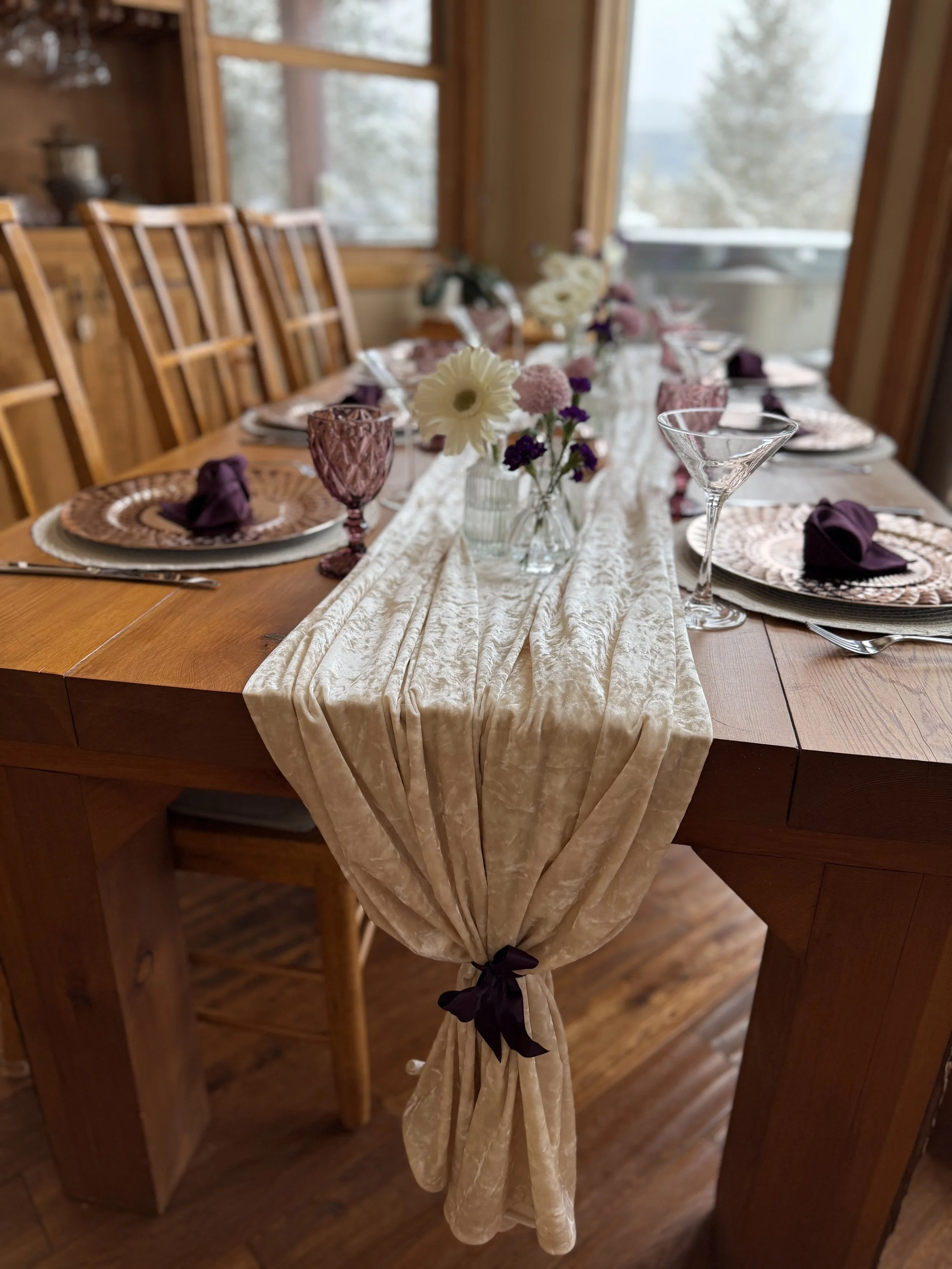 Romantic February Tablescape: Elegant Valentine’s Dinner Inspiration ...