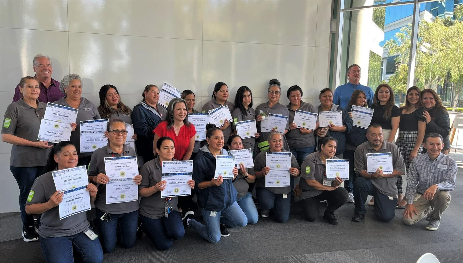 Oracle workers graduate from digital literacy classes — Building Skills ...