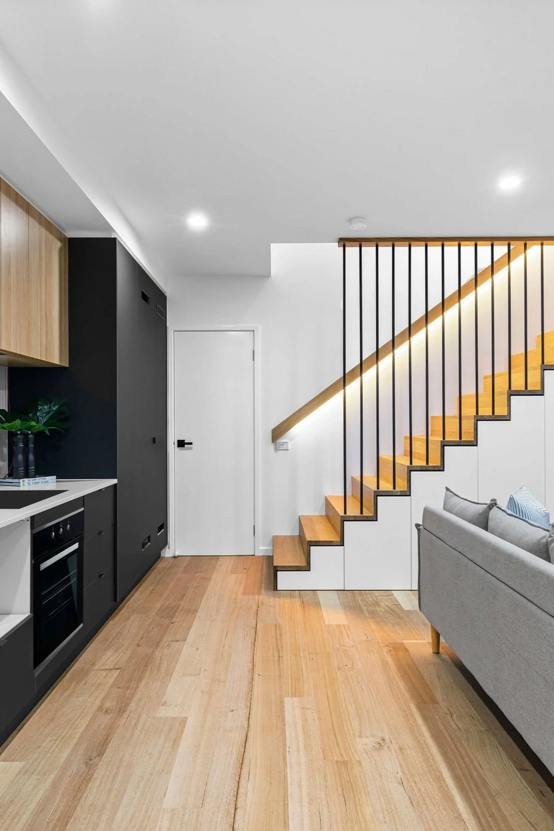 Hellyar Design + Construct