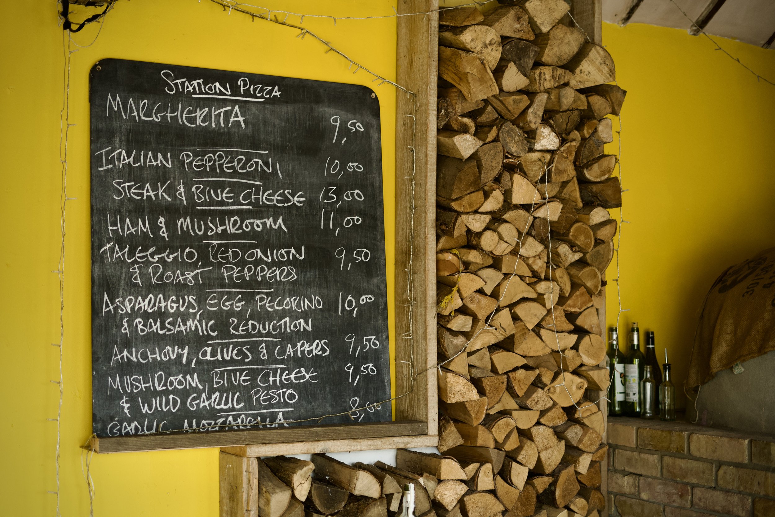 Pizza — The Station Hotel