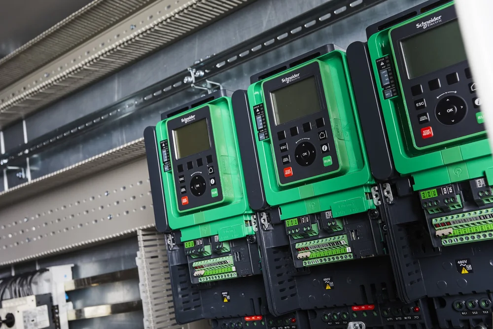 Variable Speed Drives - protect motors, regulate and enhance ...