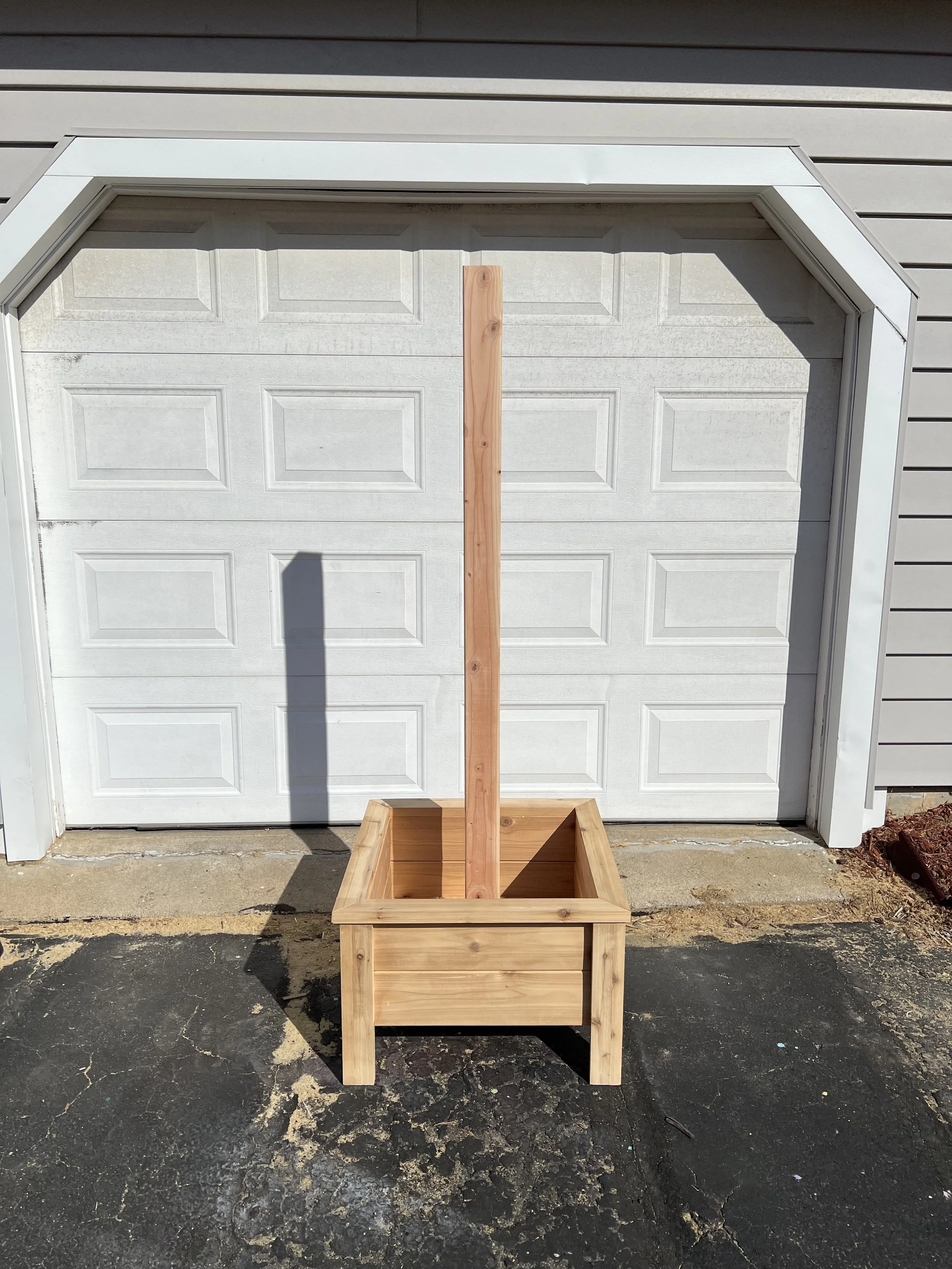 Cedar Planter Box with Post — Katz Woodworking