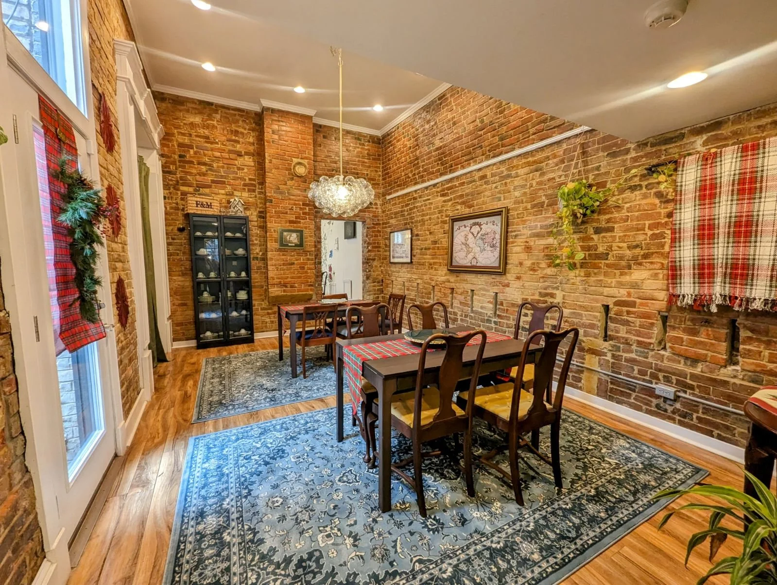 Afternoon Tea in Downtown Richmond