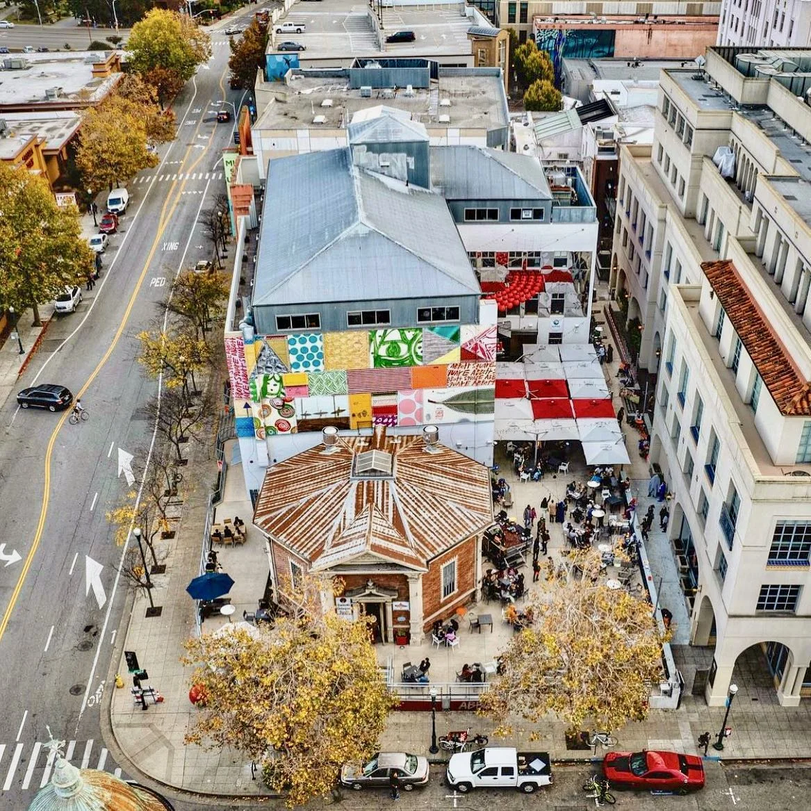 Abbott Square Market