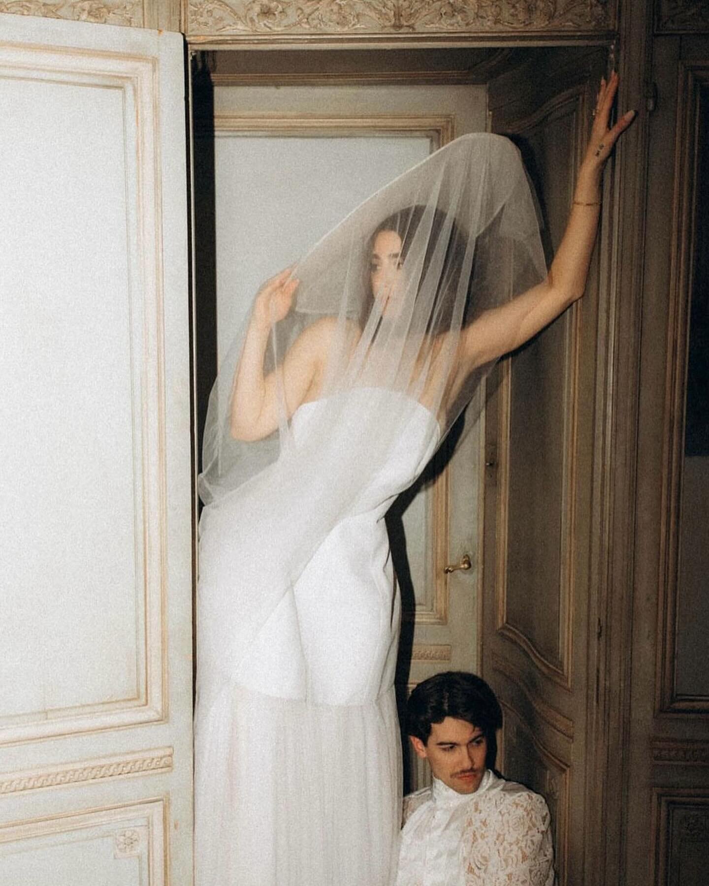 Katherine Tash - Luna — Sphere Bridal Gallery