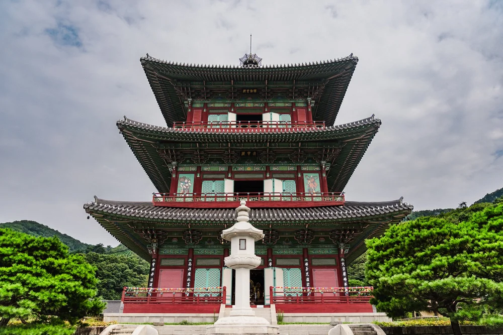 16 Temples Worth Visiting in Korea — Erin Henderson