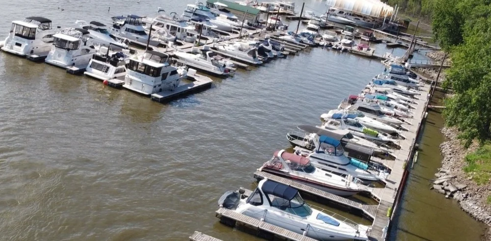 Boat Slips for Sale & Lease — Hub's Yacht Club & Marina