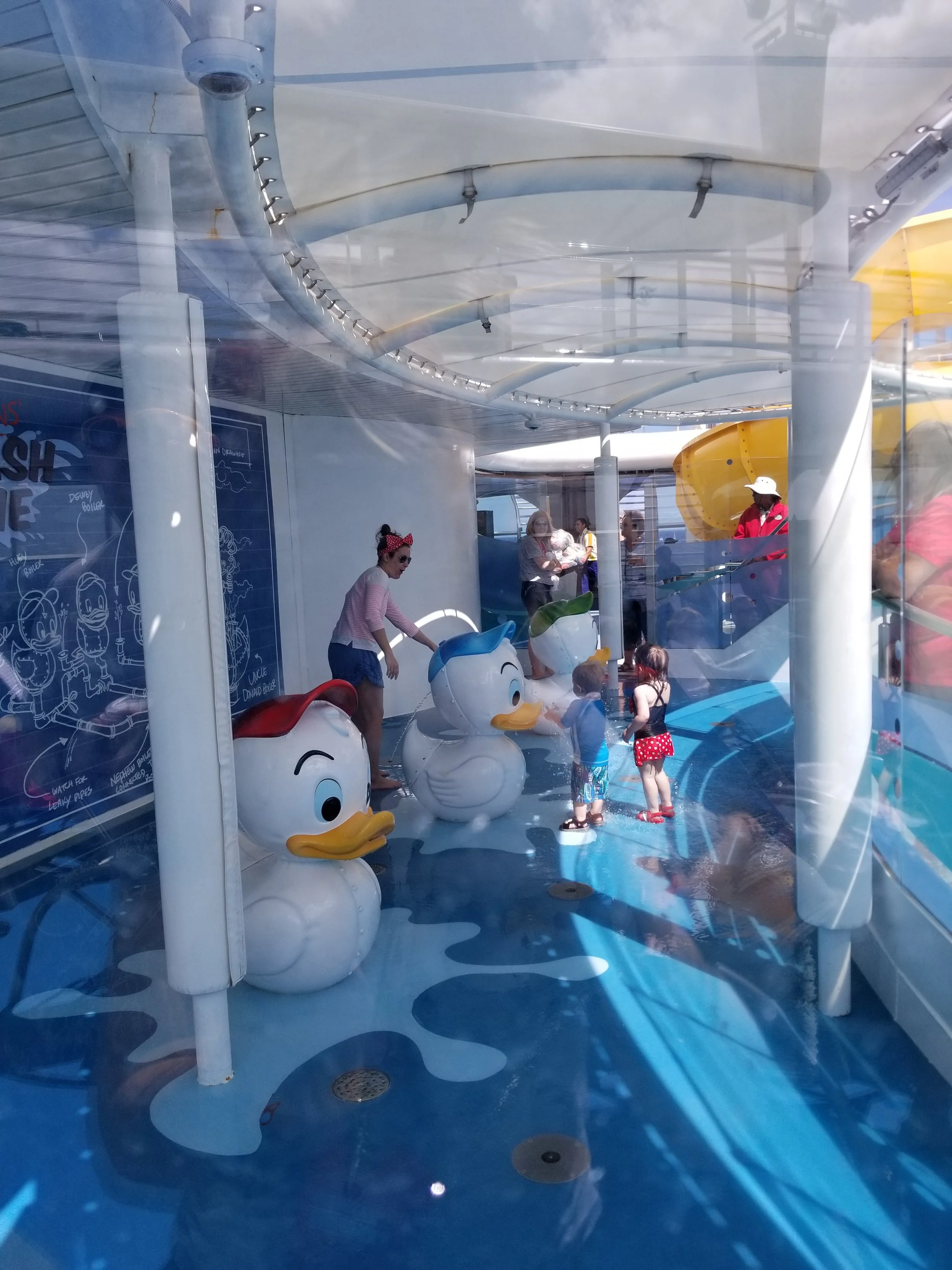 Aqualab Magic — DCLcruisingDAD