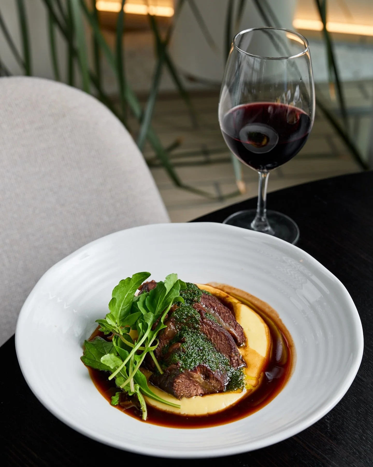 Fosh Bar & Restaurant