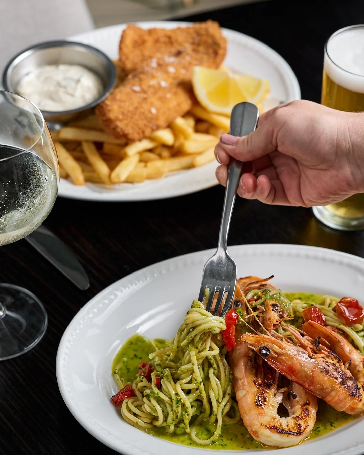 Fosh Bar & Restaurant