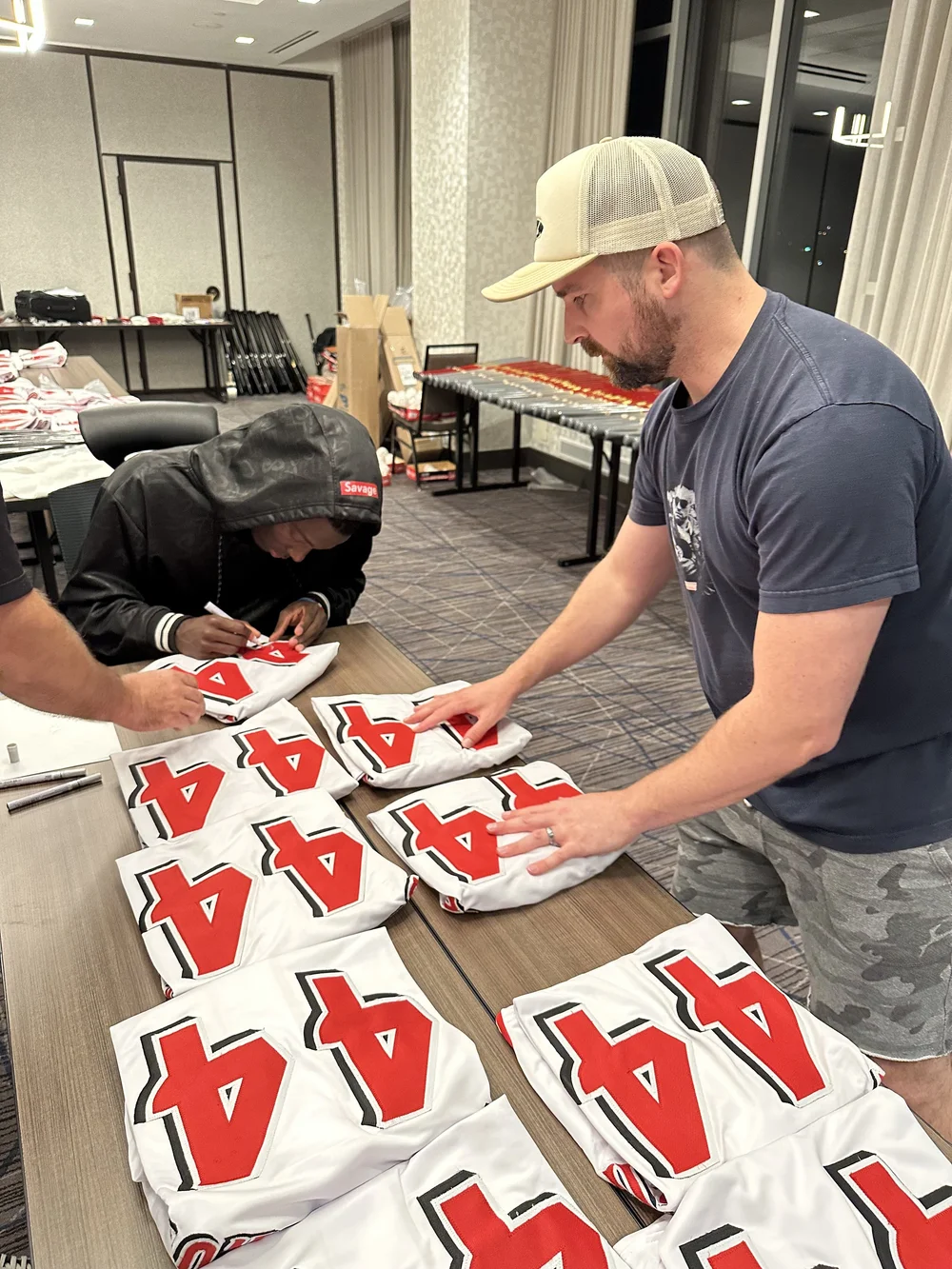 Autograph Signings — Wilder Side of Sports