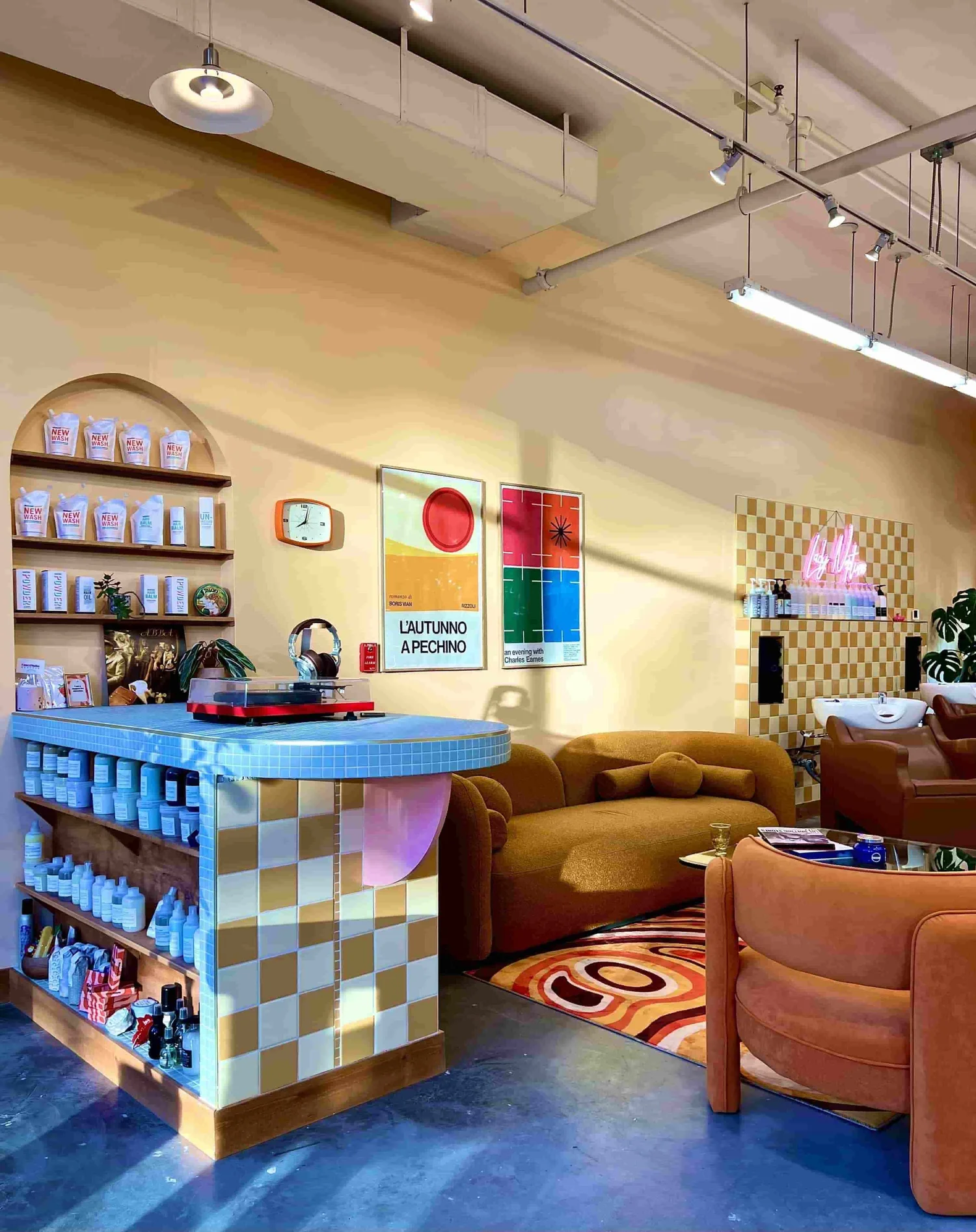 Lady Neptune Hair Salon | Welcome | Seattle, Washington