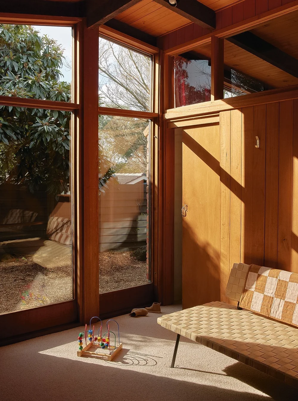 The New Modernist House by Patricia Callan — Hunter & Folk