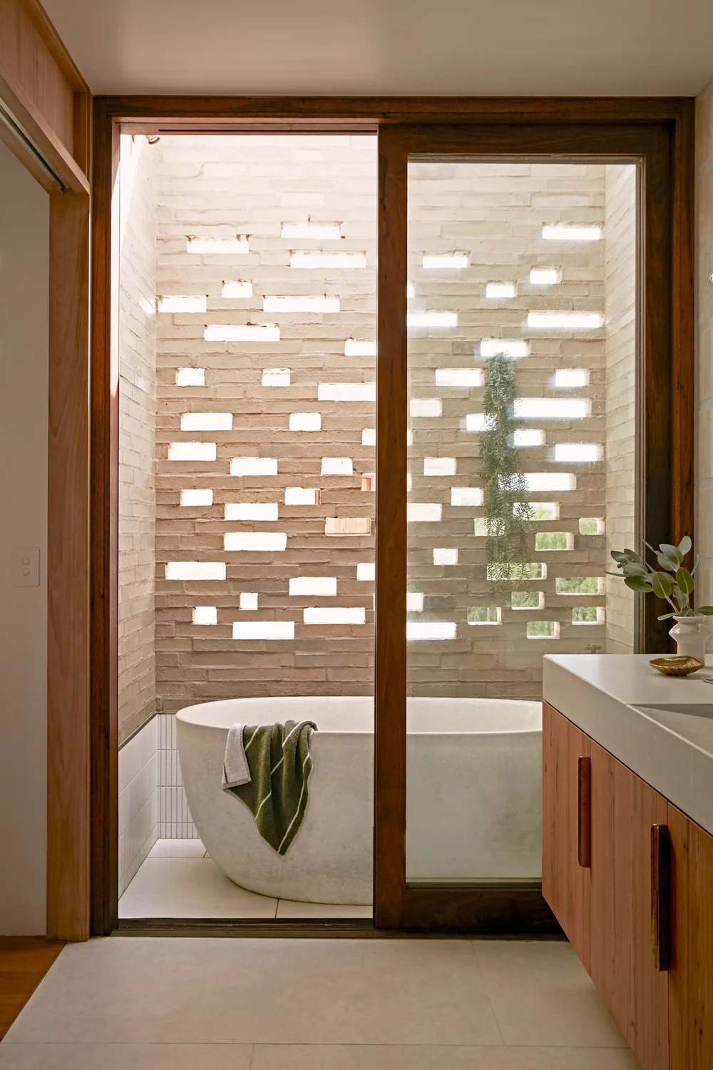 Curl Curl House by Folk Studio — Hunter & Folk